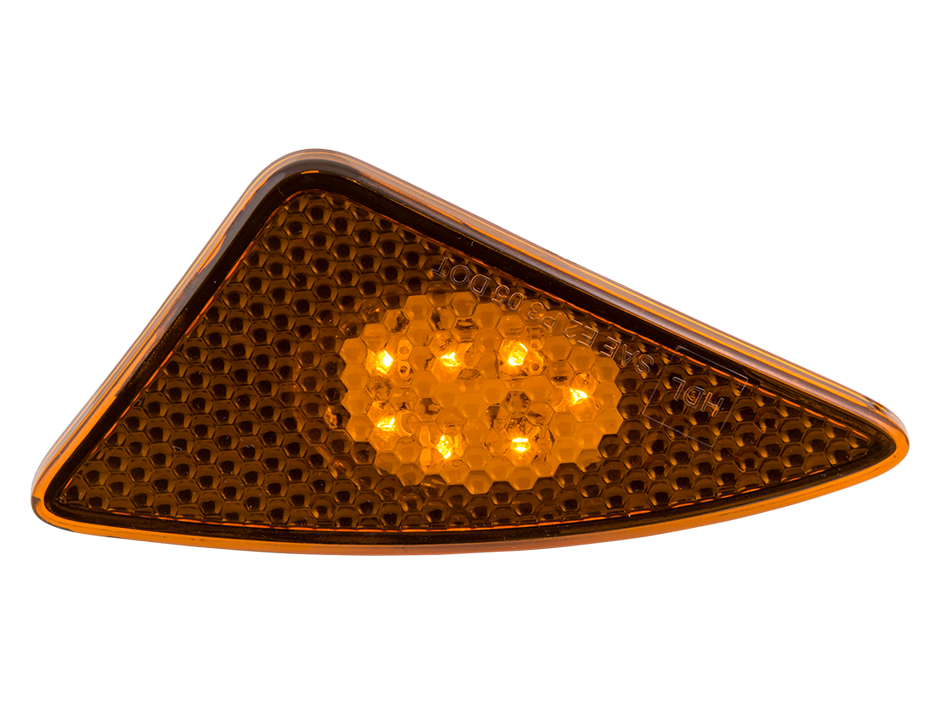 PACCAR® Triangular Right Fender Marker | Heavy Duty Lighting